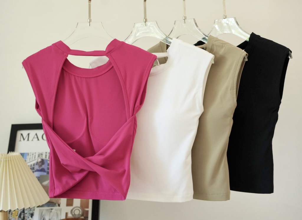 ola yoga運動背心 女 瑜伽服 無袖 露背美背歐美風 健身衣 運動內衣 健身衣 運動服 短袖 運動 健身服 帶胸墊 | 蝦皮購物