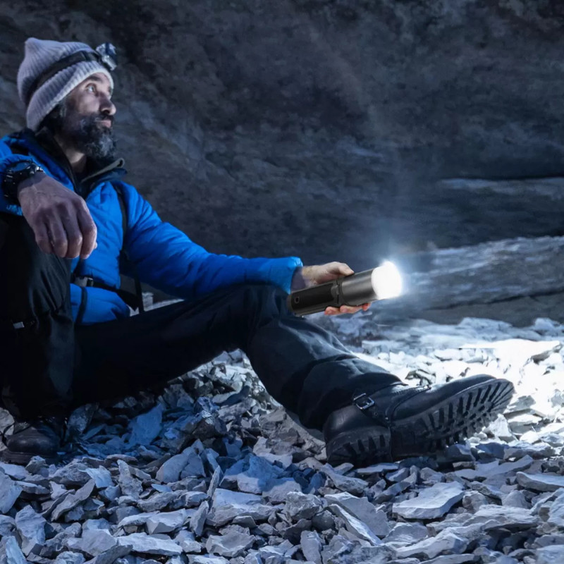 FEIT 可攜式伸縮工作燈 1000流明 附三腳架 #1791874 | 蝦皮購物