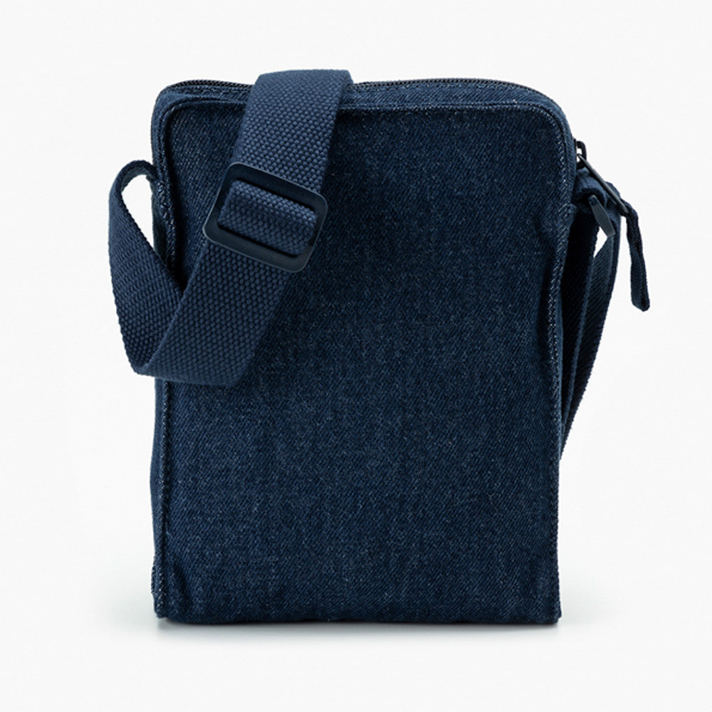 Levi's® 經典單寧牛仔斜背小方包 人氣新品 000IN-0004 | 蝦皮購物