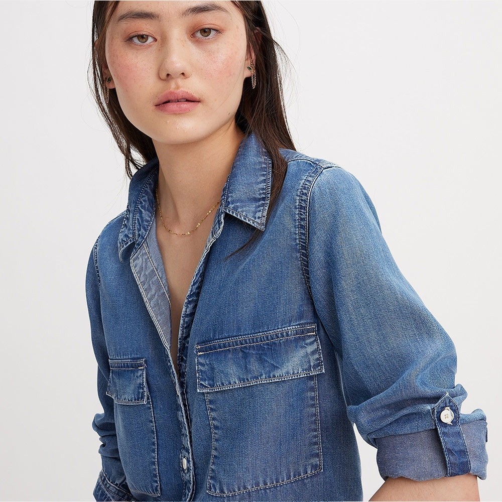 Levis 天絲棉工裝牛仔襯衫 / 精工淺藍水洗 女款 A7467-0009 熱賣單品 | 蝦皮購物