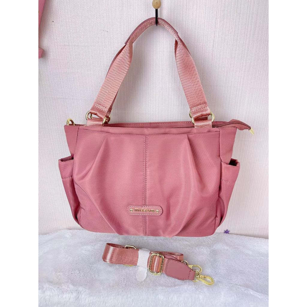 台灣現貨 MIZZUE品牌 📣📣📣 韓版 輕巧斜背包 厚磅尼龍防潑水💦防水女包 多隔層 側口袋可放水壺 PH8002 | 蝦皮購物