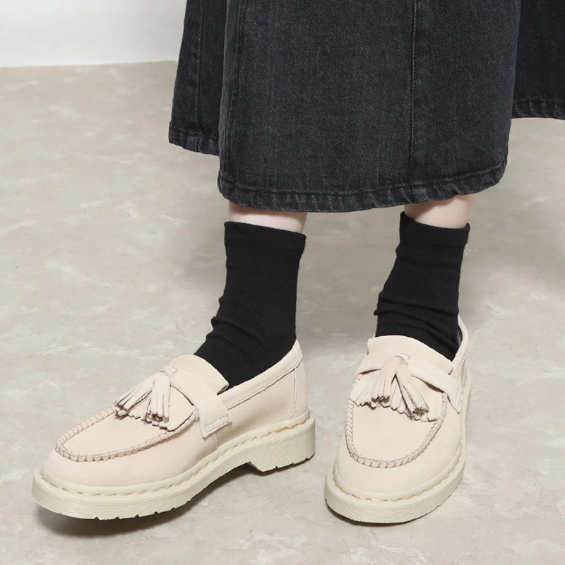 現貨UK4｜Dr.Martens ADRIAN MONO SUEDE LOAFERS 流蘇 麂皮 樂福鞋 米色 馬汀鞋 | 蝦皮購物