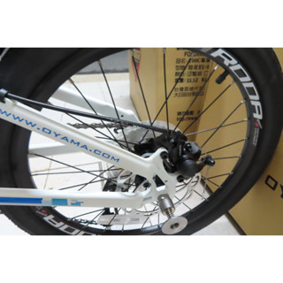 【Bb鐵馬】特價全新OYAMA/歐亞馬50周年AX3D碟刹27变速G609加强铝合金加长軸距折疊自行車白色 | 蝦皮購物