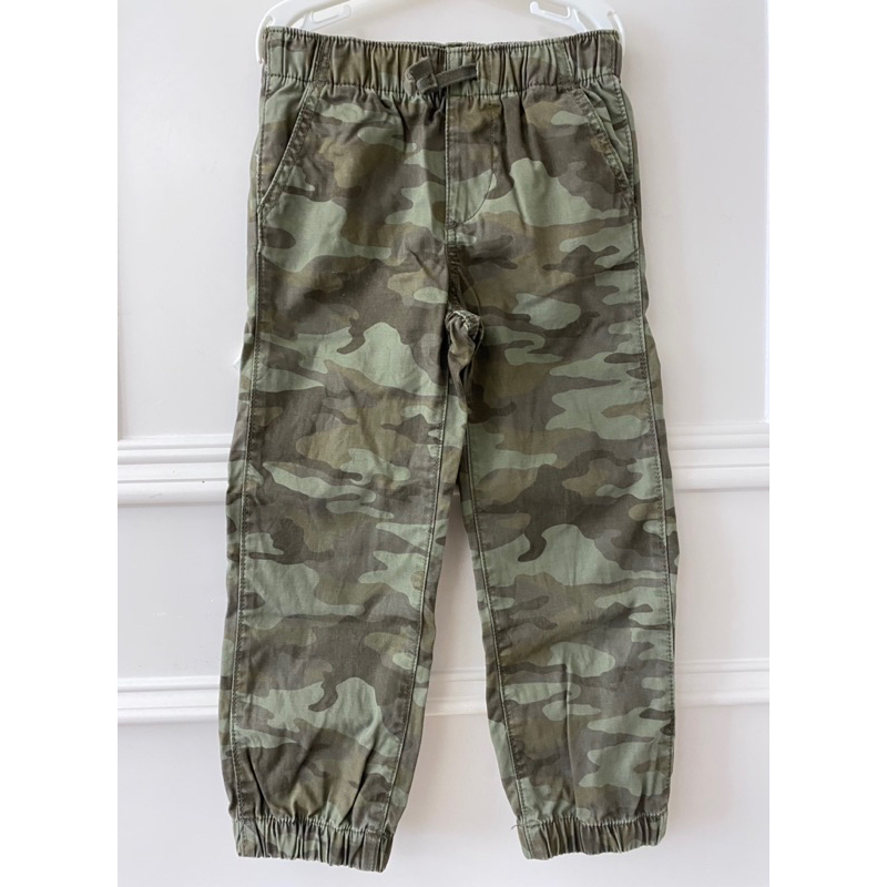 二手Gap 童裝迷彩軍裝帥氣縮口長褲4-5Y | 蝦皮購物