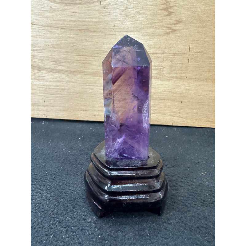D8280 天然水晶原礦 紫水晶 紫晶柱 帶彩虹光 六角柱體 水晶柱 晶柱 柱子 擺件 送訂製木座 | 蝦皮購物