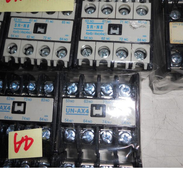日本 三菱 UQ-AX2 電磁接觸器 補助接點 UN-AX2 UN-AX4 UN-AX11 SR-N8 | 蝦皮購物