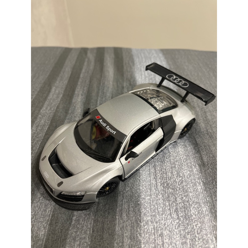 1/24 R8 LMS | 蝦皮購物