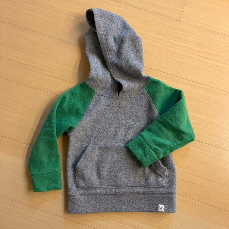 二手衣 日本 baby GAP 秋冬款 連帽 大學T 休閒 中小童 男女寶 90 95CM 2歲 口袋 忍者綠 | 蝦皮購物