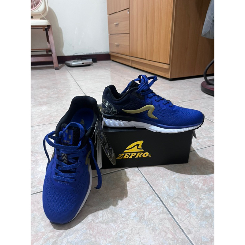 （全新未穿）埔鹽順澤宮 X ZEPRO 運動鞋 玄化佑民 New Running Style 舒適 跑鞋 | 蝦皮購物
