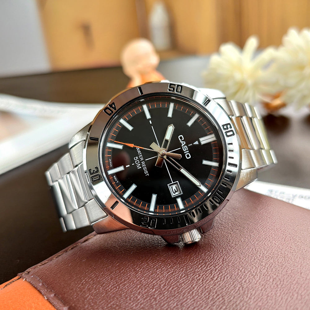 【金台鐘錶】casio卡西歐 Mtp Vd01d 1e2 黑面x釘字 日期顯示 不鏽鋼錶帶 防水50米 蝦皮購物