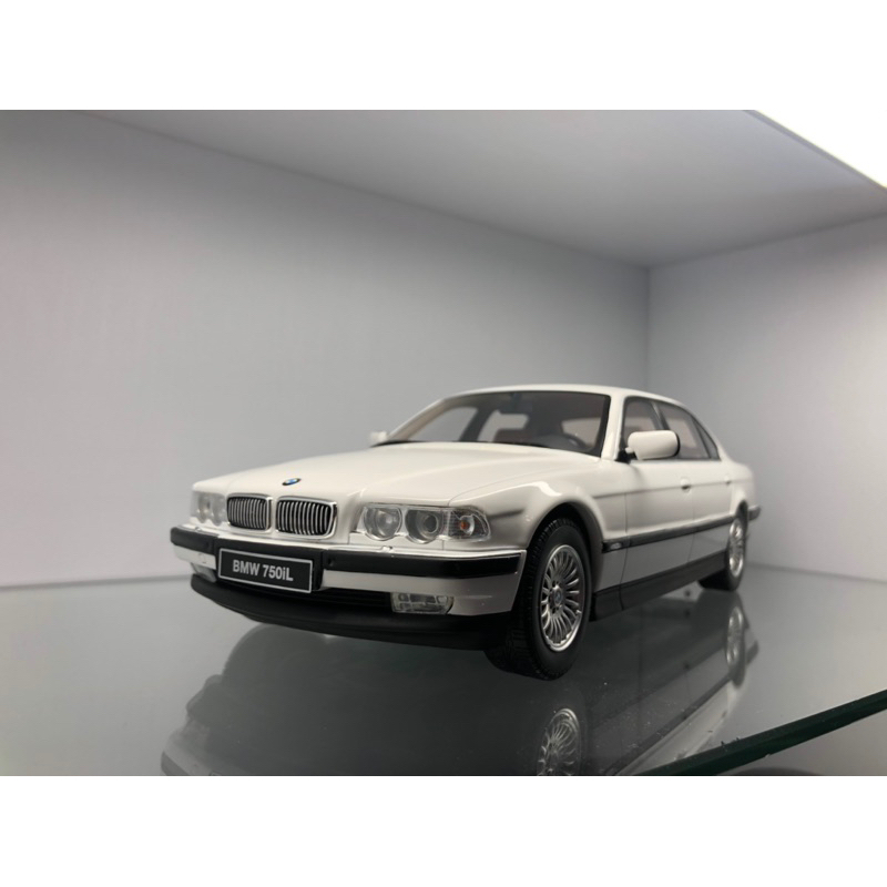 OttO-Mobile 1/18 BMW E38 750iL 白色限量版 | 蝦皮購物
