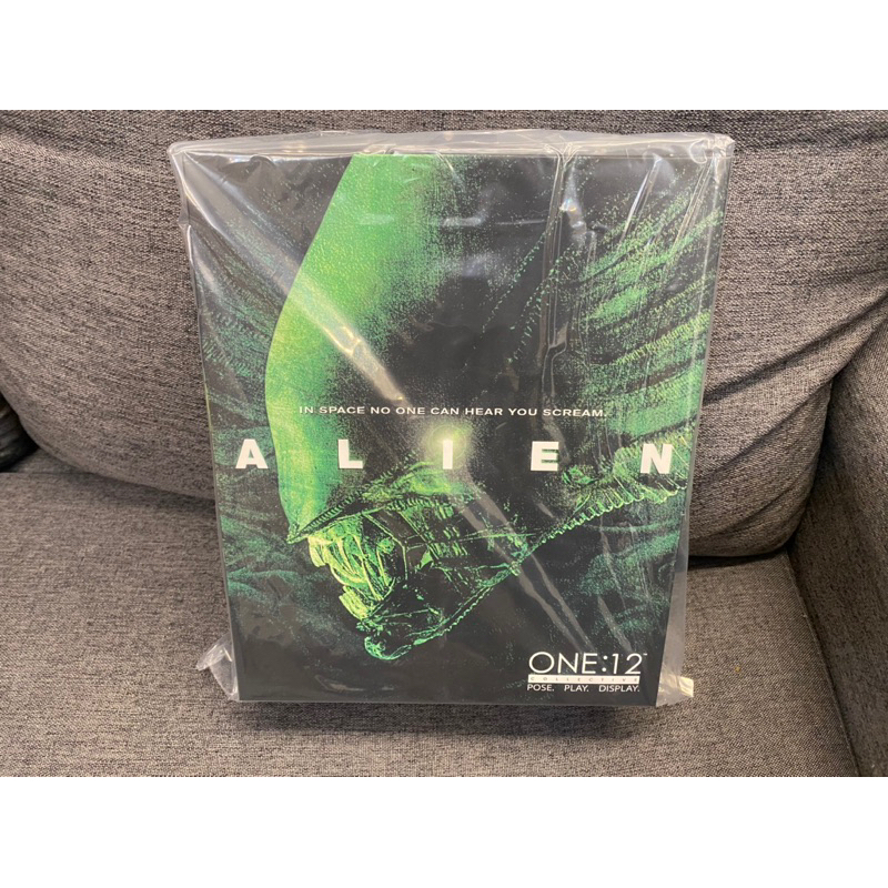 MEZCO One: 12 Collective Alien 異形 | 蝦皮購物