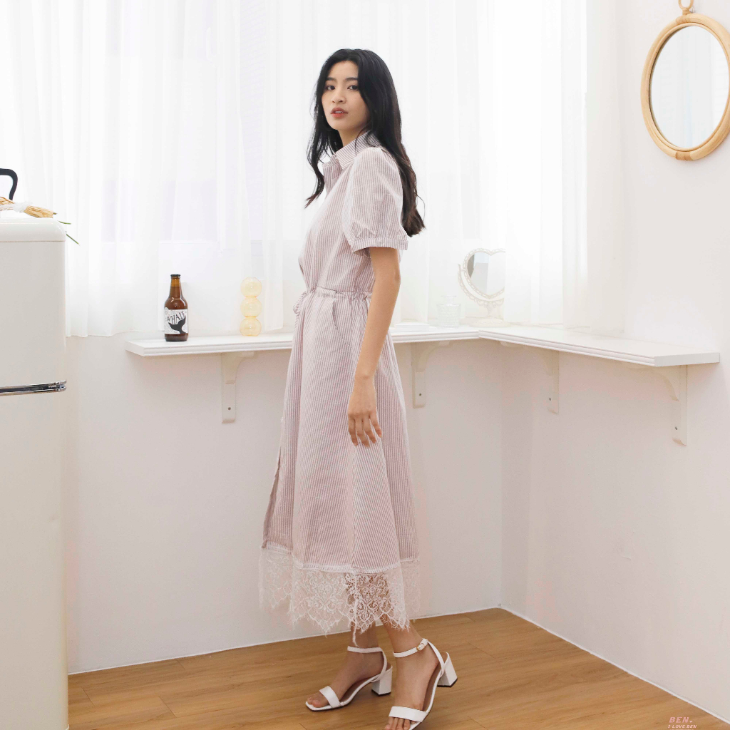 文藝 直條紋抽繩 翻領蕾絲洋裝 長洋裝 BENBEN《EL- 3352》現貨 | 蝦皮購物