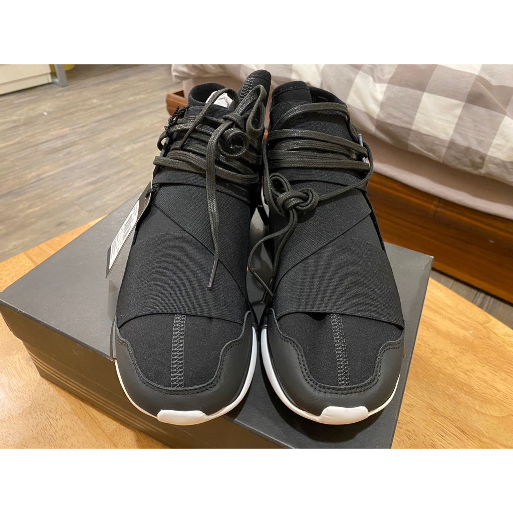 Y-3 忍者鞋 UK7.5 香港購入全新 便宜出售 | 蝦皮購物