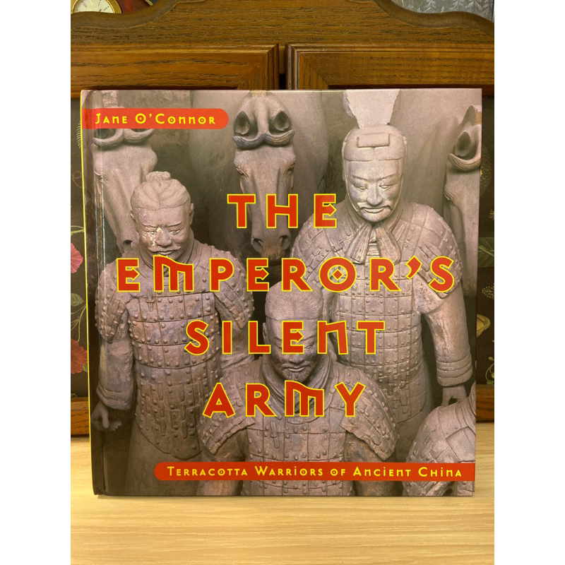 【兵馬俑英文書】The Emperor’s silent army 歷史繪本 歷史介紹 中國歷史 英文故事書 兵馬俑 | 蝦皮購物