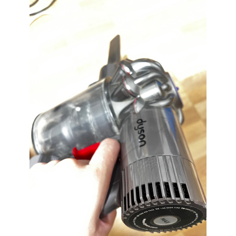 分期12期電池已換全新！含充電器+電池🔋+吸頭二手Dyson無線吸塵器，DC61/62/74 | 蝦皮購物