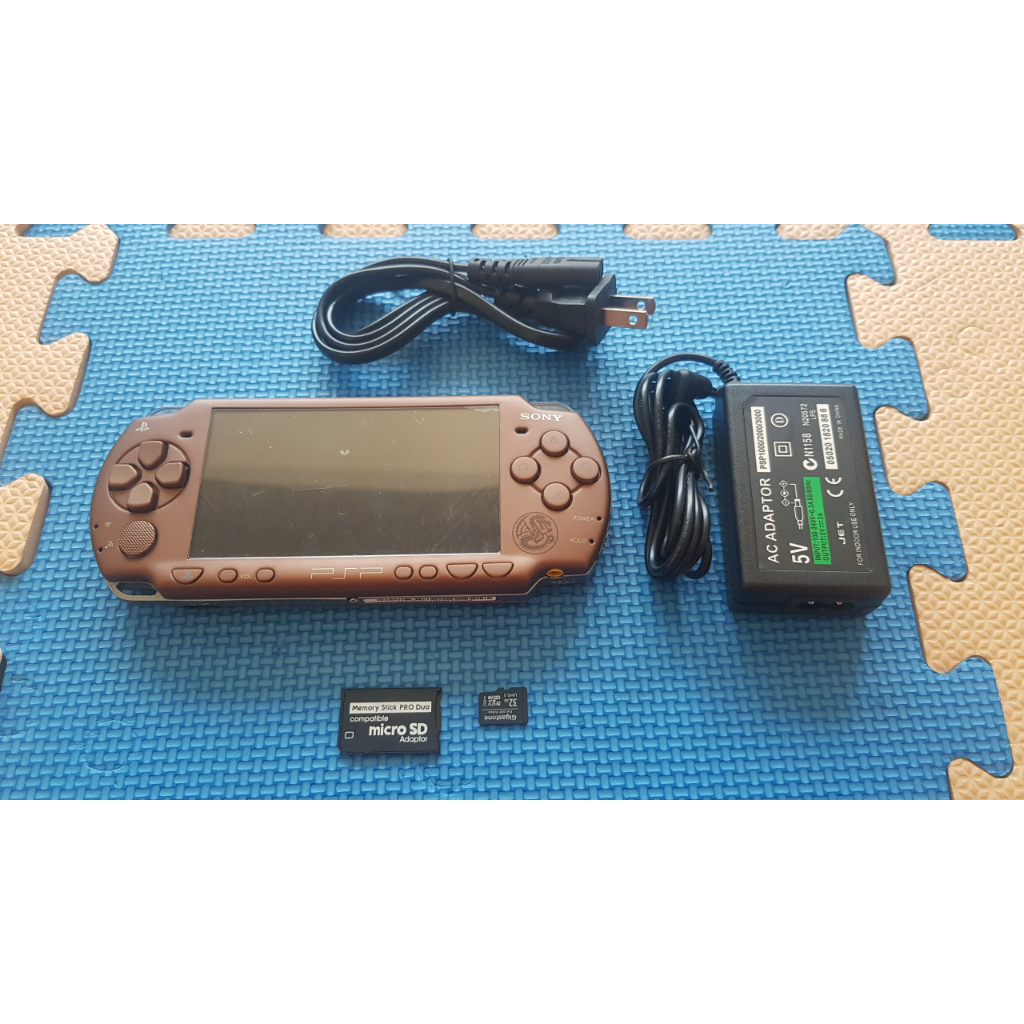 【回憶瘋】售 PSP 魔物獵人限定機 (已改機.內建遊戲) 贈送32G套卡 8成5新 玩戰神不當機 | 蝦皮購物
