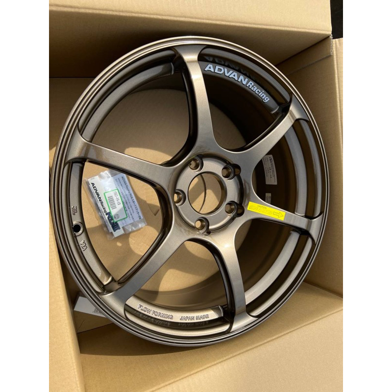 已售出日本advan rg3 規格:18吋7.5j.et48.5/114.3 顏色規格：古銅色 | 蝦皮購物