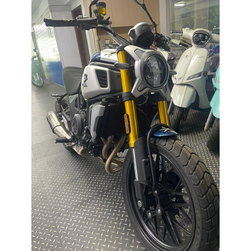 CFmoto 春風摩托 700CLX HERITAGE 全新車 入門紅牌 定速雙騎乘模式 高雄市前金區 | 蝦皮購物
