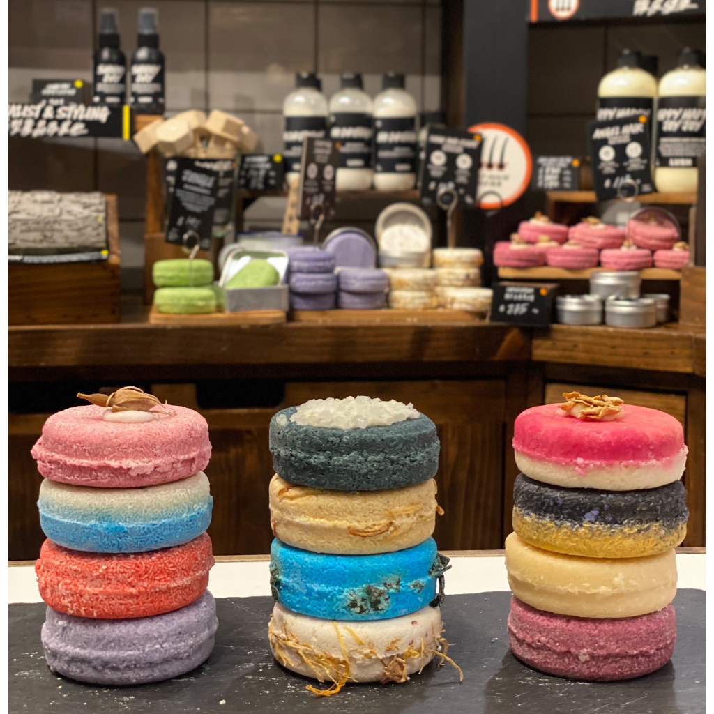 日本LUSH洗髮餅55g清新海洋/小紅帽/跳耀杜松頭皮達人/海水正藍/檸檬/焦糖布丁/摩洛哥 | 蝦皮購物