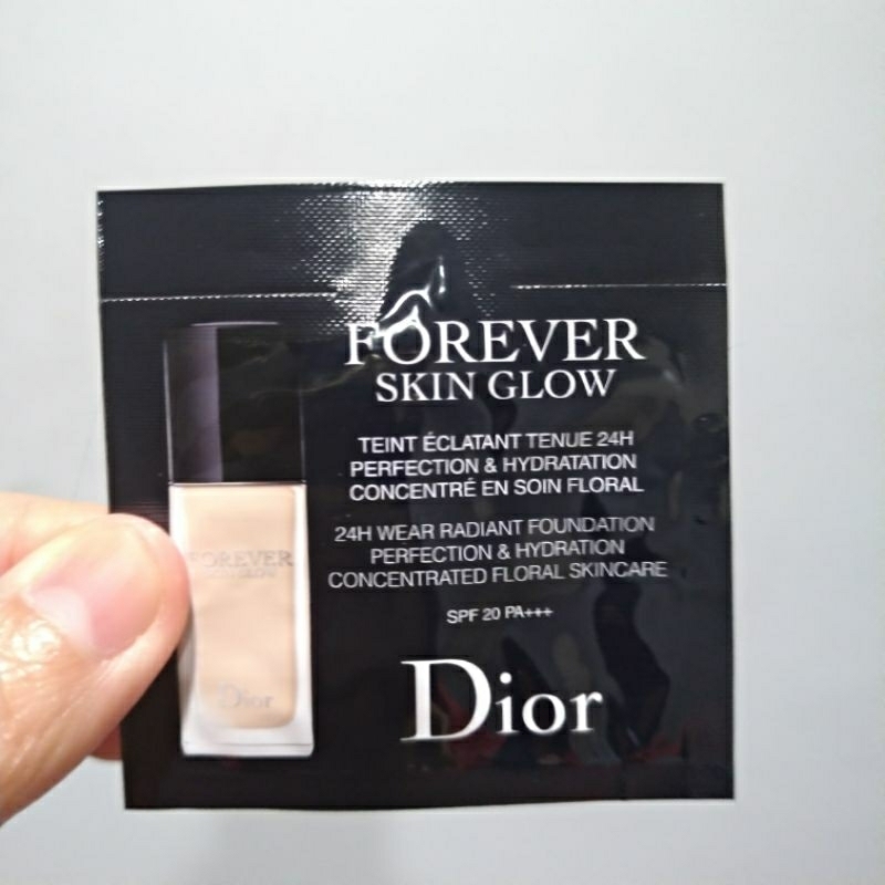 【全新買就送小禮】Dior 迪奧 超完美持久柔光粉底液色號1N 0.7ml 隨身包 試用組 旅行組 便宜賣 | 蝦皮購物