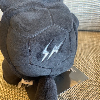 INN THUNDERBOLT PROJECT BY FRGMT & POKÉMON TAIPEI 毛絨玩具(M) | 蝦皮購物