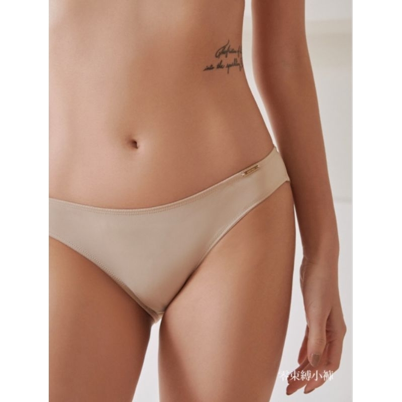 降價 全新有吊牌 Qmomo 蕾絲小褲 ZERO 零著肌 無痕 蕾絲 內褲 奶茶色 XL | 蝦皮購物