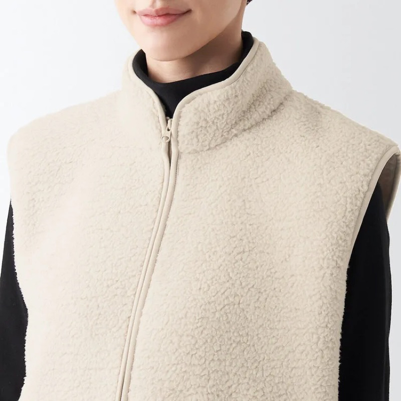 MUJI 無印良品【全新、灰L.XL】再生聚酯纖維毛絨絨立領背心-女👩 | 蝦皮購物
