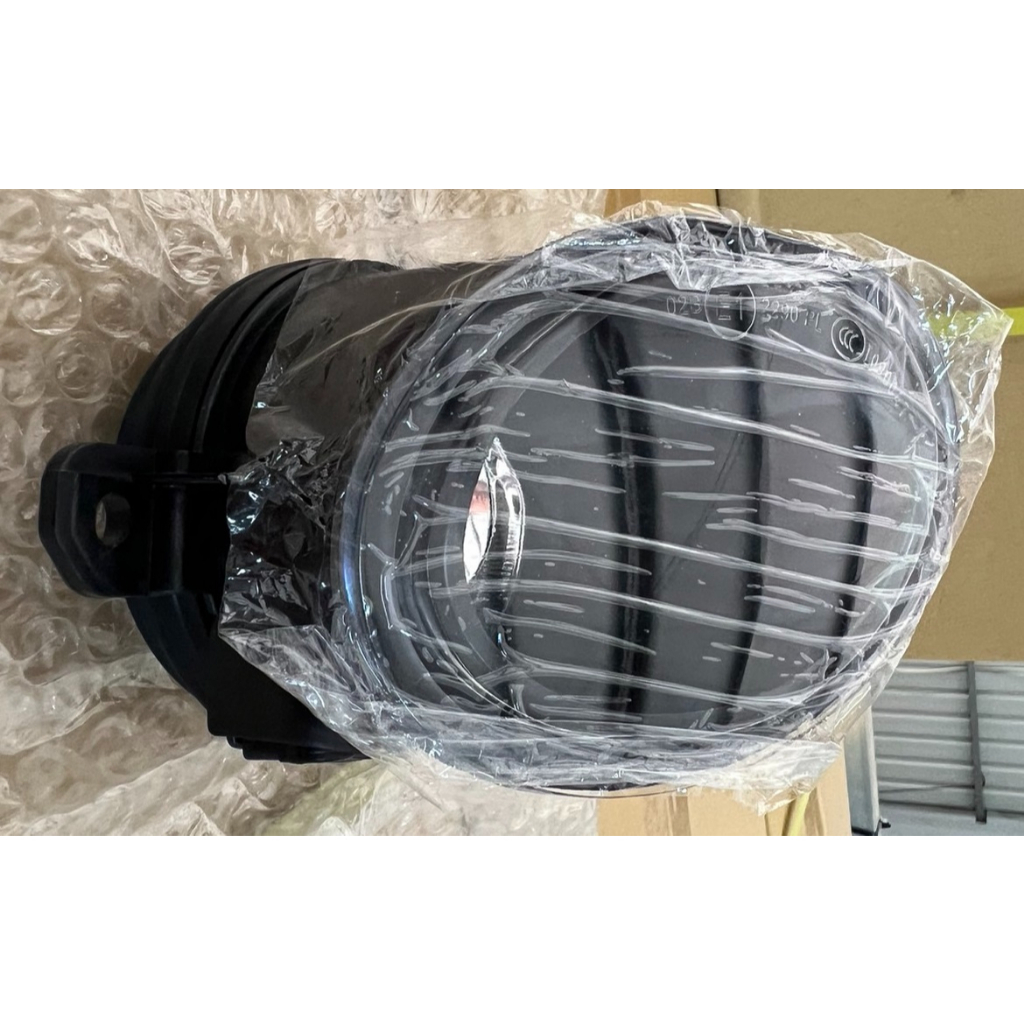 VOLVO 富豪 沃爾沃 S40/V50/C30 保險桿 霧燈 全新品 (另有多款零件,歡迎詢問) | 蝦皮購物