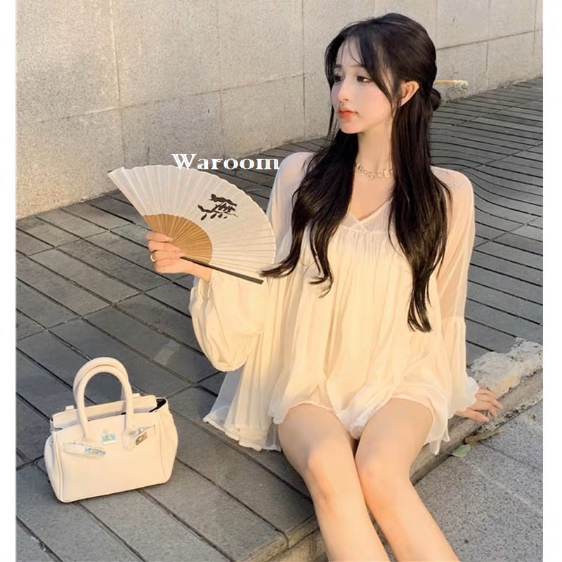 Waroom|售完不補 超仙珠光透膚皺褶燈籠袖雪紡紗兩件套|女裝|透視|寬鬆防曬衣|雪紡上衣|娃娃裝|V領罩衫 2308 | 蝦皮購物