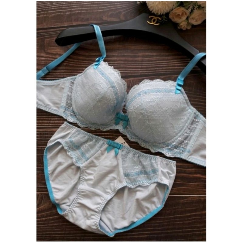 【華歌爾】莎薇 輕薄 舒適 蕾絲內衣 80D=36D，75D=34D 薄襯 | 蝦皮購物