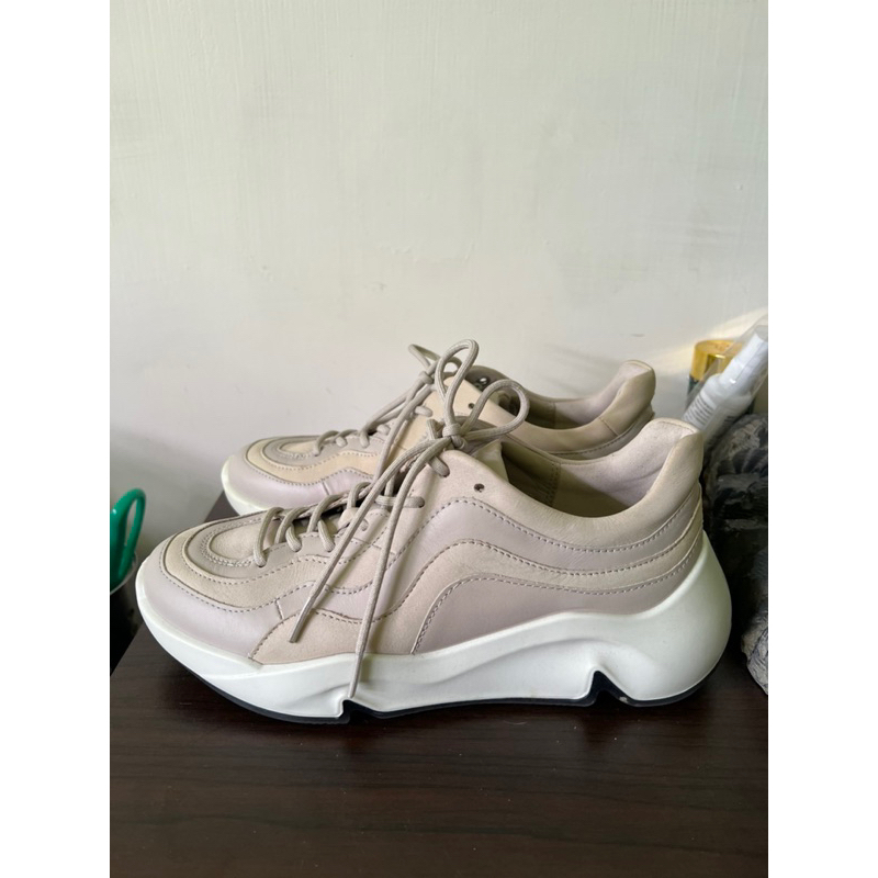 ecco老爹鞋 23.5cm | 蝦皮購物