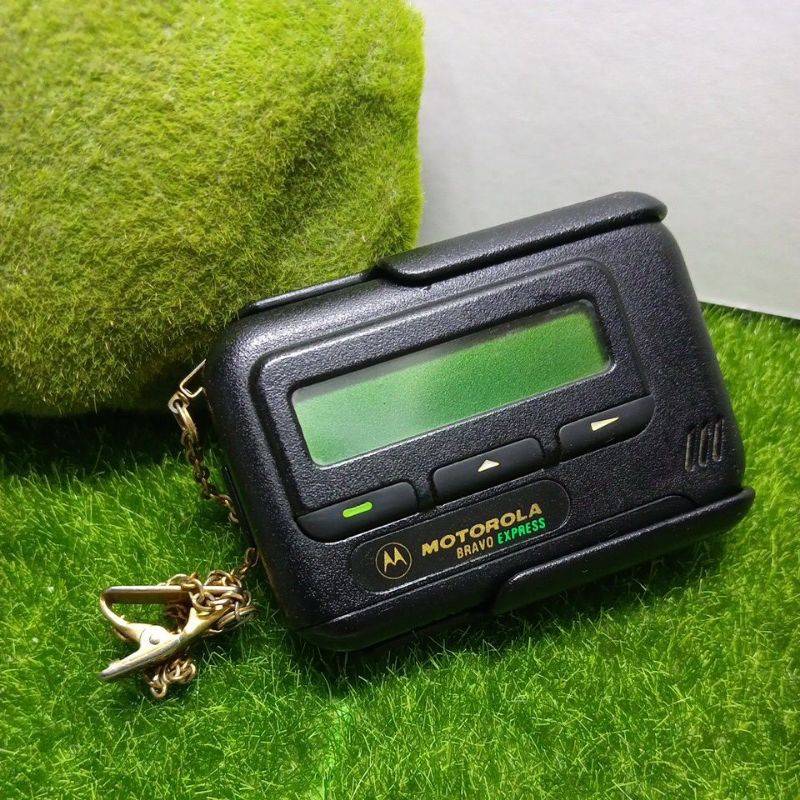 早期摩托羅拉傳呼機 BB Call 呼叫器 功能正常無盒 攝影場景擺飾 可當時鍾 | 蝦皮購物