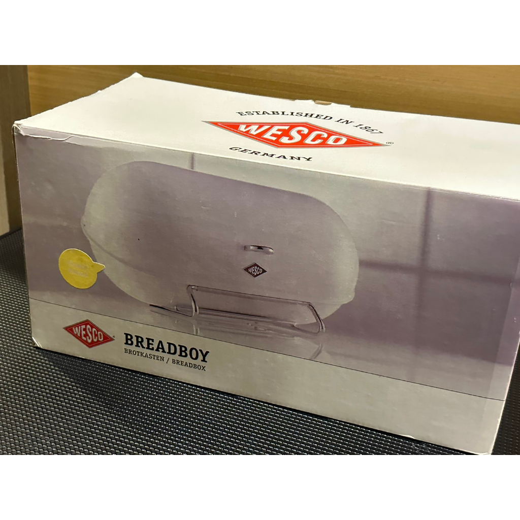 Wesco Single Breadboy – 鋼製麵包盒,適用於廚房/儲存容器 杏仁色 收納已久 沒用過 市價2500 | 蝦皮購物
