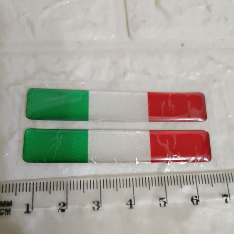 全新 現貨 義大利 滴膠 標誌 反光 車用 貼紙 機車 銘牌 汽車 裝飾 安全帽 車貼 強力 背膠 改裝 diy 車標貼 | 蝦皮購物