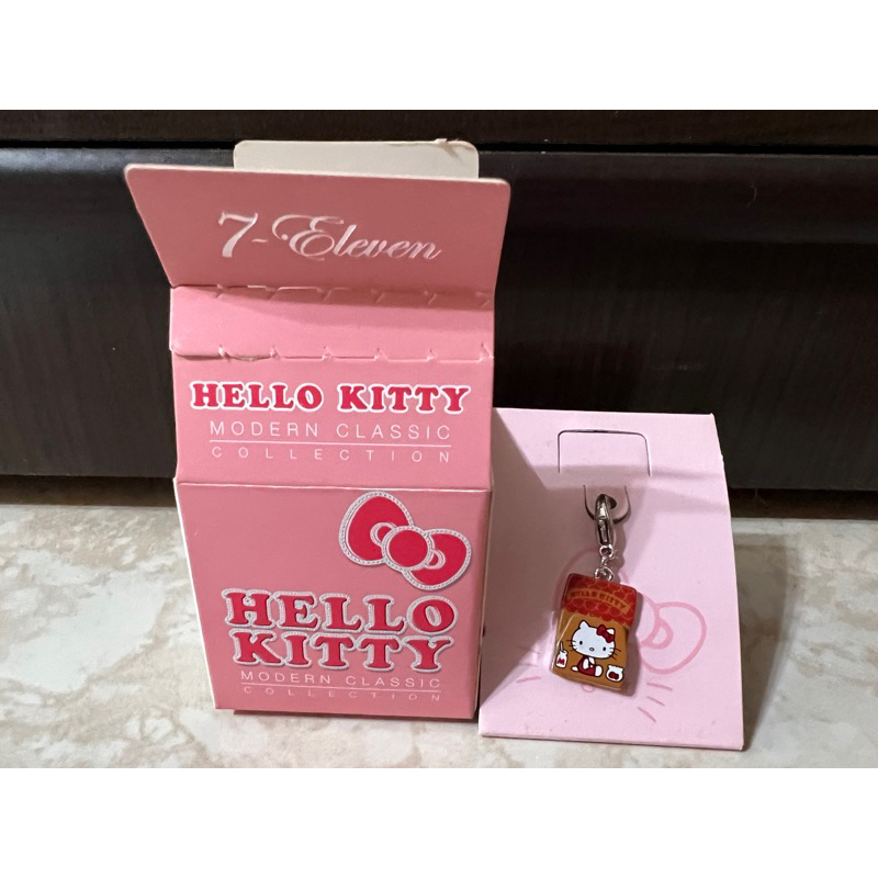 711絕版Hello kitty吊飾、時尚經典飾品 | 蝦皮購物