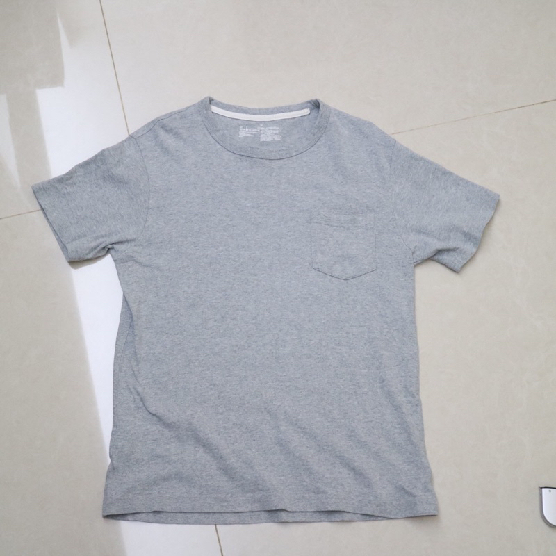 無印良品MUJI 灰色口袋T恤（二手） | 蝦皮購物