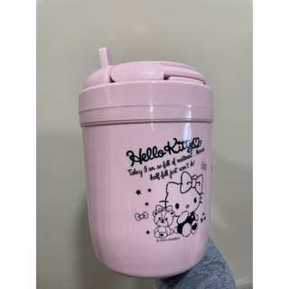 Hello kitty 水壺950ml/背帶不鏽鋼保溫瓶1300ml 出清特價 | 蝦皮購物