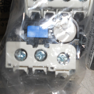 全新 日本 三菱 S-T10 線圈AC100-127V 電磁接觸器MSO-T10(5-8A) 電磁開關 (D2) | 蝦皮購物