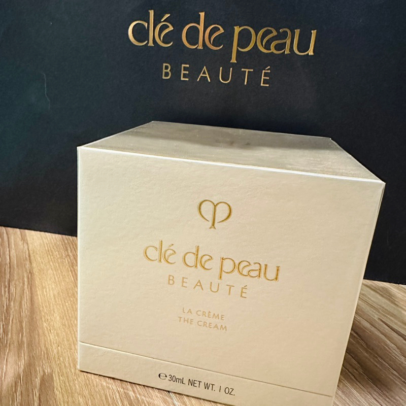 618降價！！半價不到！！全新 肌膚之鑰 CPB 精質乳霜 30mL 保濕 修護 抗老 美白 拉提 日本 可分期 | 蝦皮購物