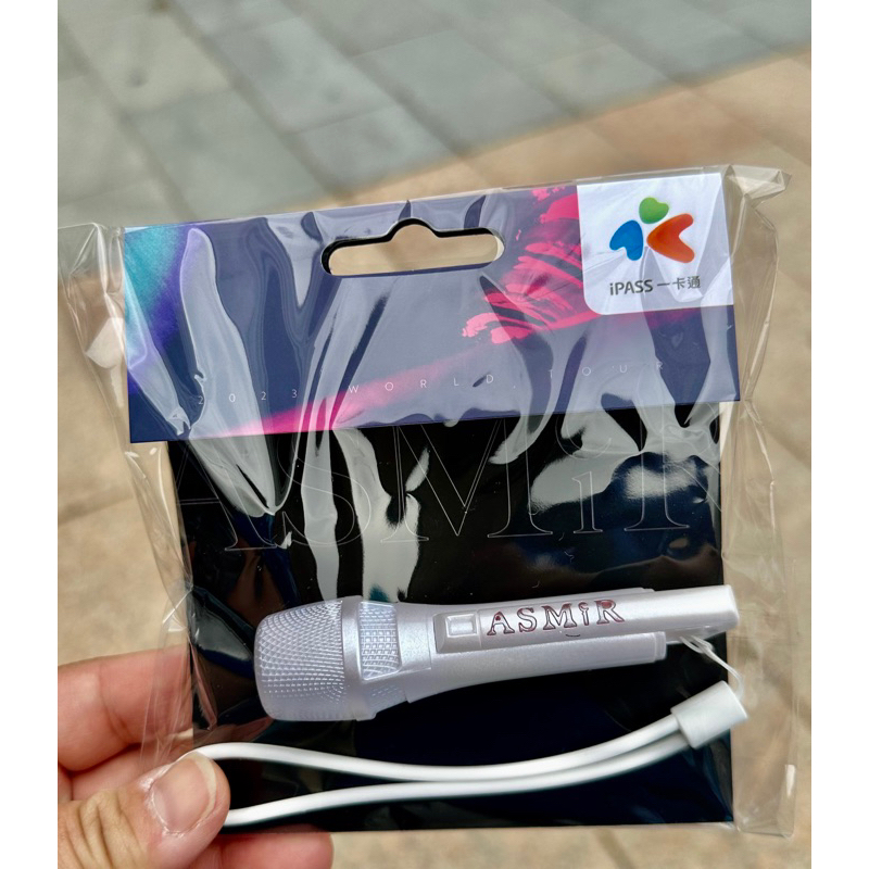 （現貨贈送高雄場場刊）aMEI ASMR 張惠妹 世界巡迴演唱會 ASMR 限量小白麥克風一卡通 小白一卡通 | 蝦皮購物