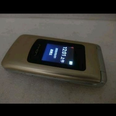 INHON L30 4G摺疊功能式手機 #二手機 #老人機#支援4GVOLTE#功能正常 | 蝦皮購物