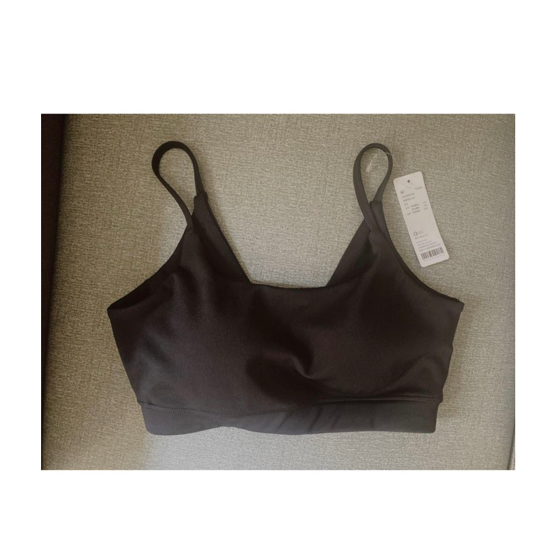全新 lativ 輕度支撐細肩帶bra top 黑色內衣（吊牌都還在） | 蝦皮購物