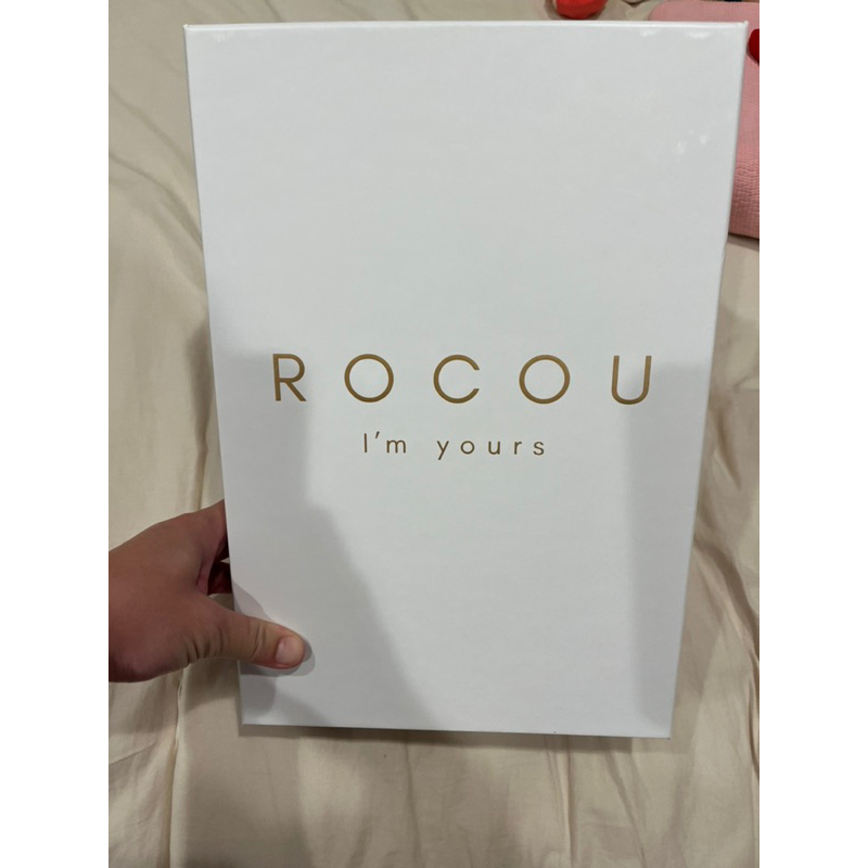 全新韓國ROCOU 白金級矽膠兒童餐盤兔兔版（米色） | 蝦皮購物
