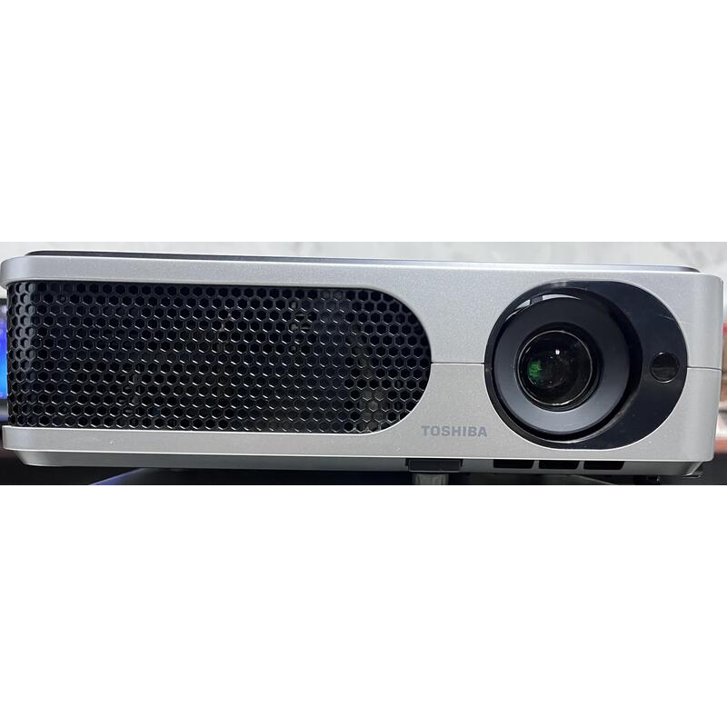 【博愛168二手3C】二手投影機 TOSHIBA TLP-X2500/2500流名 | 蝦皮購物