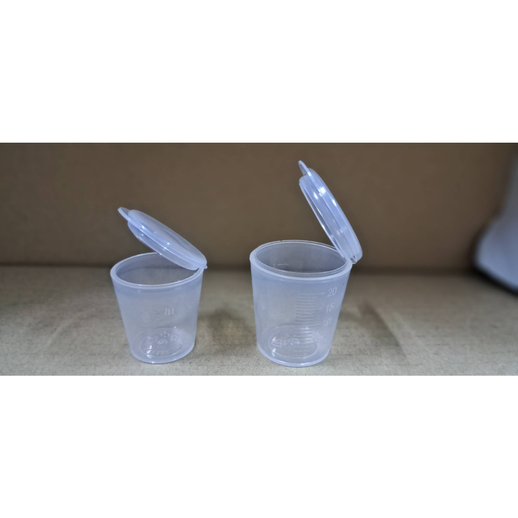 (附蝦皮電子發票) 小量杯 杯蓋 隨行杯 PP 20ml 20c.c 10ml 10c.c 掀蓋 含蓋量杯藥水杯 塑膠量 | 蝦皮購物