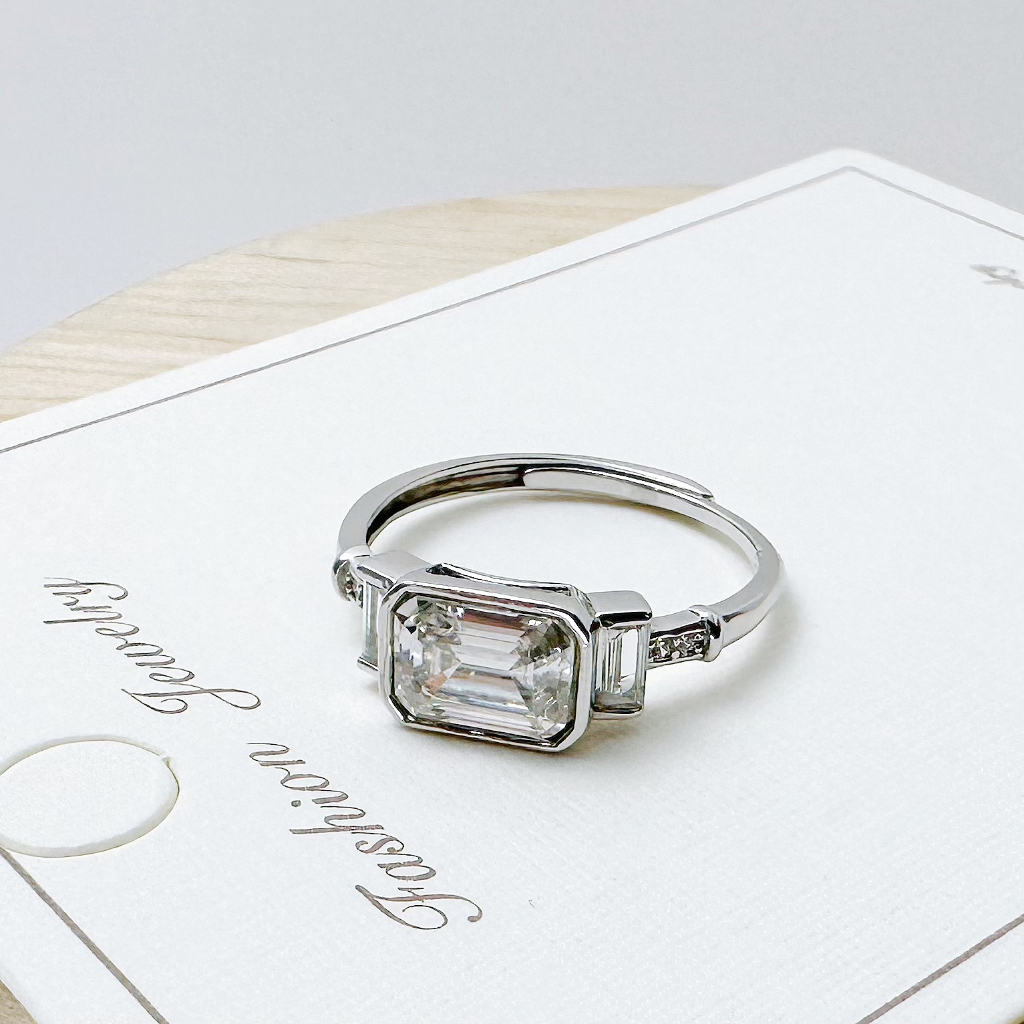金泰源銀樓 純銀 925 銀 莫桑石 摩星鑽 長方形 超美 百搭 戒指 活動戒圍 女生 女款 鍍 白k金 yf34 方鑽 | 蝦皮購物