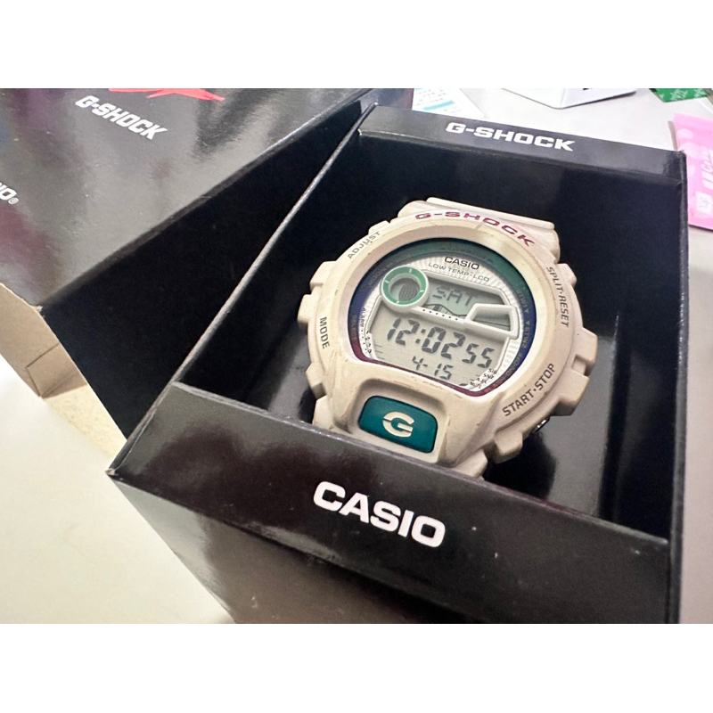 「二手」CASIO G-SHOCK DW-6000白色 電子手錶 電子錶 附盒子 男錶 帥氣 有型 | 蝦皮購物
