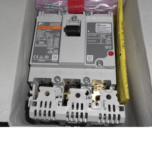 全新 日本富士 無熔絲開關 BW50RAGU BW50RAG 3P 20A 25KA 斷路器 (D2) | 蝦皮購物