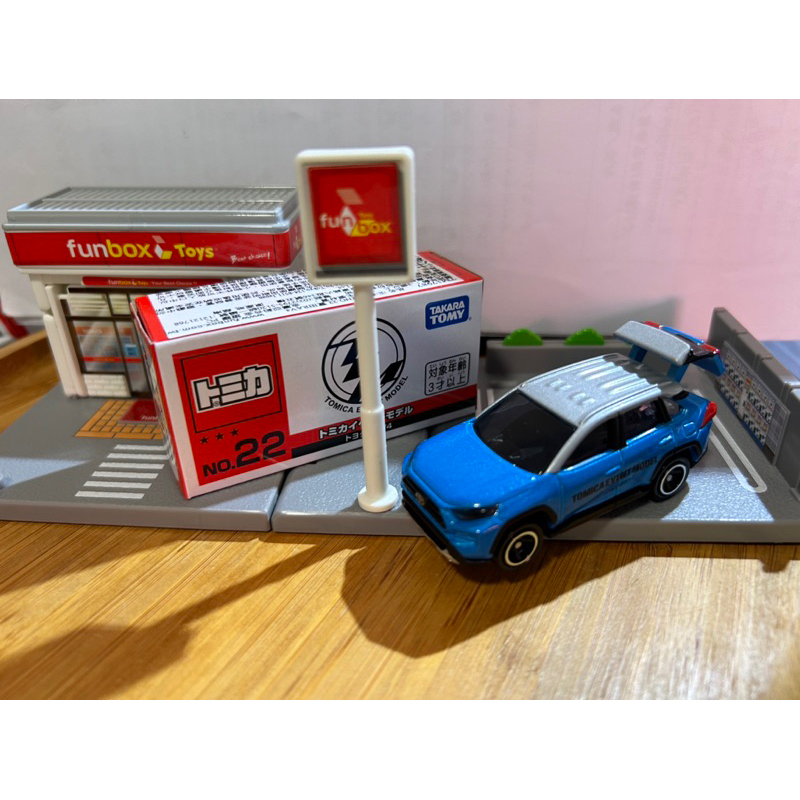 [moo] (現貨) Tomica 小汽車節 會場車 豐田 No.22 Toyota RAV4 大阪會場車 休旅車 | 蝦皮購物